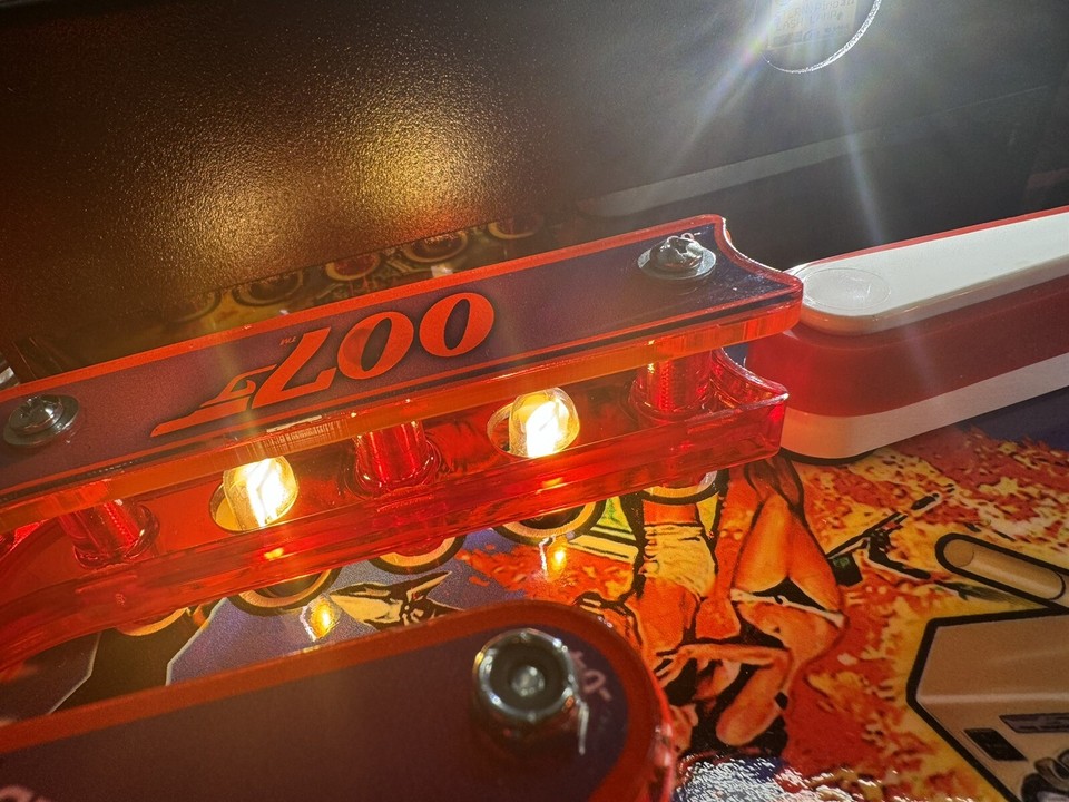 Stern Pinball James Bond Premium/LE General Illumination LED ...
