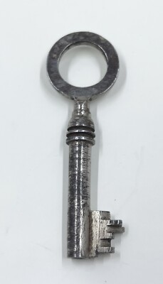 Locks & Keys - Antique Hollow Barrel