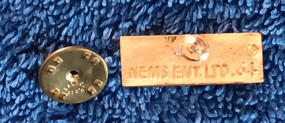 Vtg Official BEATLES Music 1960s Fan Lapel Pin Tie Tac NEMS 1964 ON ...