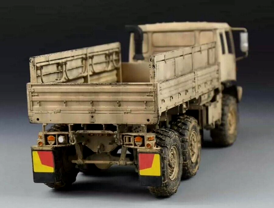 1/35 US Army M1083 FMTV Military Cargo Truck Finished Model (Trumpeter ...
