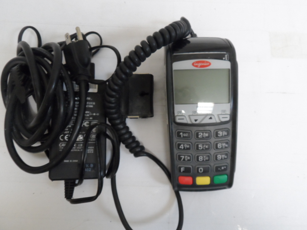 Ingenico ICT220 Credit Card Terminal with Chip Reader **AS IS (7616-1 ...