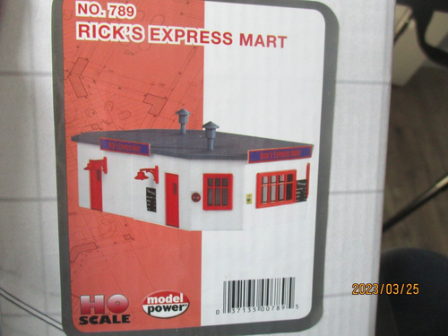 Model Power # 789 Rick's Express Mart Built Up with LED Lighting HO ...