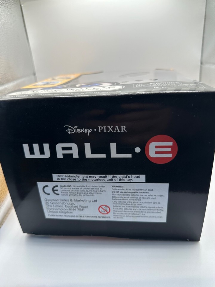 Disney Pixar Wall E & Eve Thinkway Toys some battery operated 1 postage ...