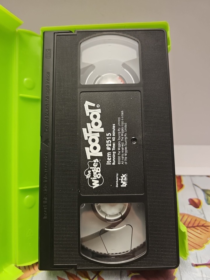 The Wiggles : Toot Toot (VHS, 2001) Murray Cook, Jeff Fatt, 18 Songs ...