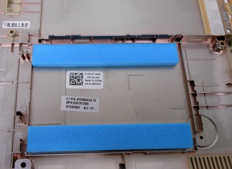 Dell OEM Inspiron 3580 3581 Bottom Base Cover Assembly AMA01 RJ37Y | eBay