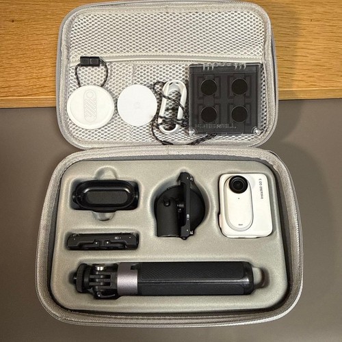 Insta360 Go 3 128GB Action Camera Complete Set Accessories Excellent | eBay