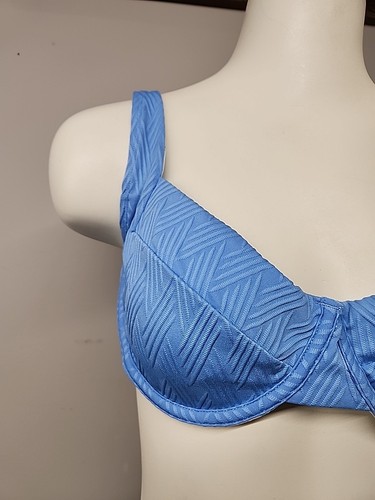 Cupshe Womens Two Piece Swimsuit Size Medium Textured Blue Underwire ...