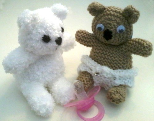 KNITTING PATTERN 758: PRAM CHARM / TOY, CUTE BABY TEDDY DUMMY HOLDER ...