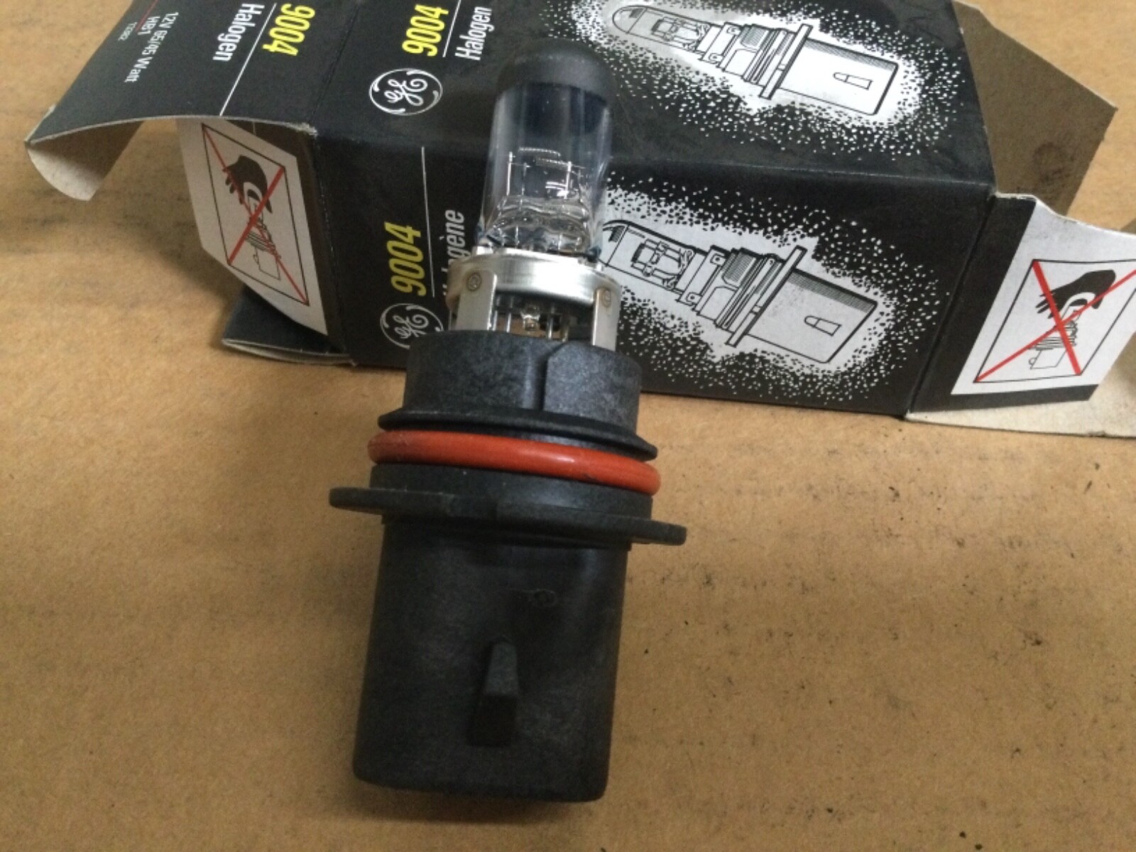 63 Boxes Bulk Lot New GE Halogen 9004 12V 65/45 Watt HB1 13382 Free ...