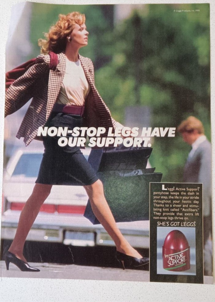 Legg. Magazine Advertisement. Woman with Long legs and beautiful shoes ...