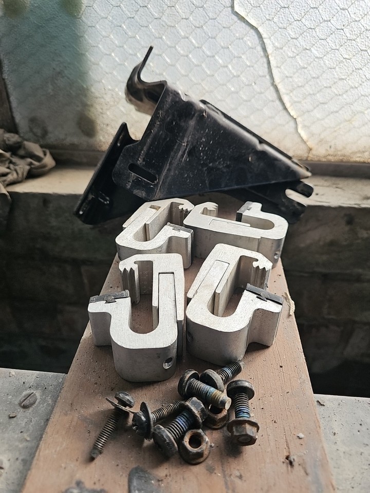 Ford Ranger Hardtop / Canopy In Silver | eBay UK