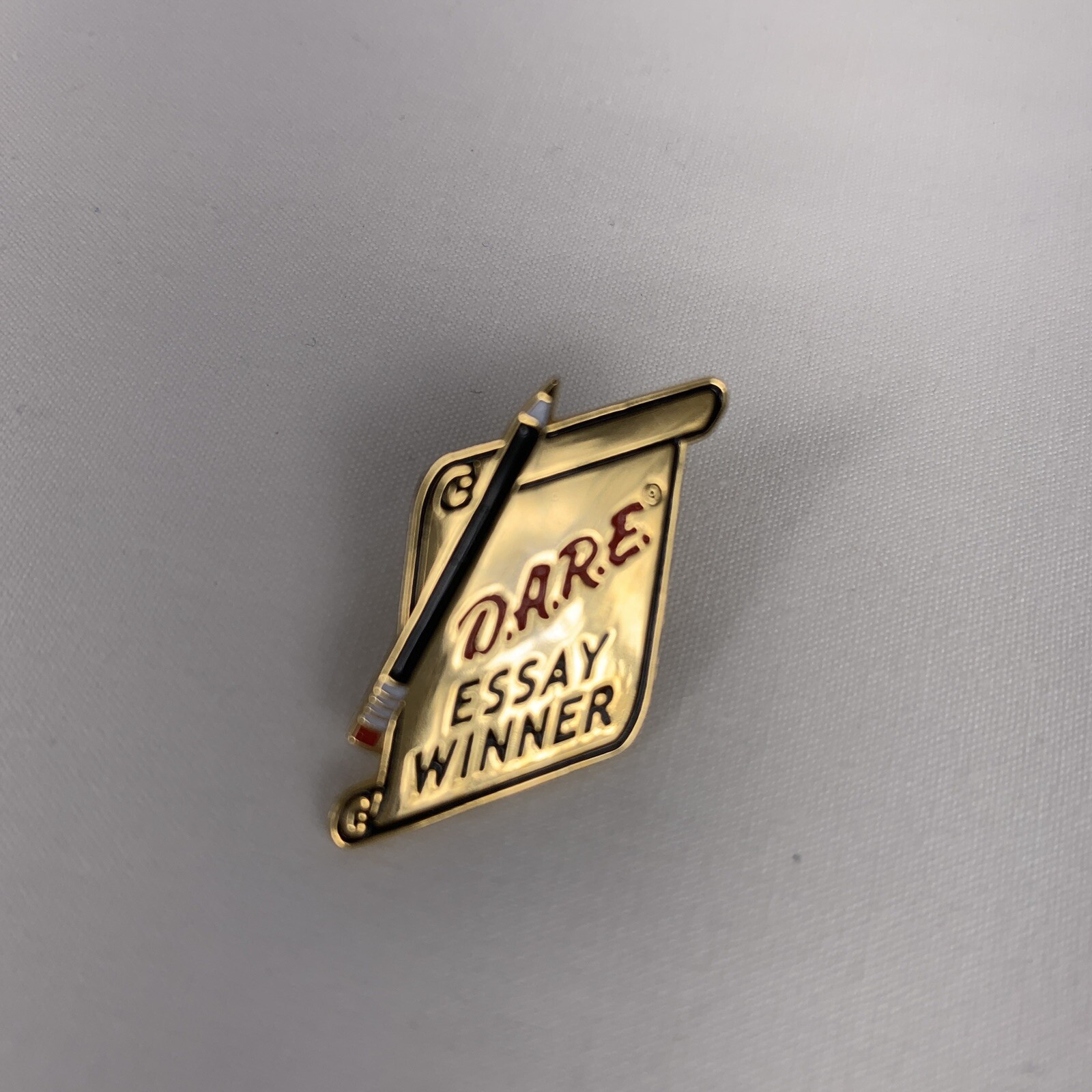 Elementary School DARE Essay Winner Pin 2003 Drug Abuse Resistance ...