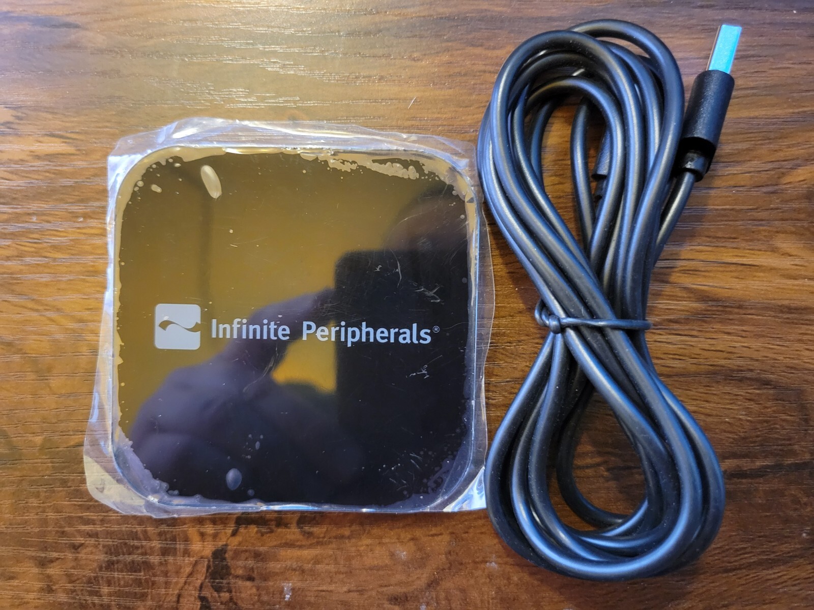Infinite Peripherals Imperia Wireless Charging Pad-15W With USB-C Cable ...