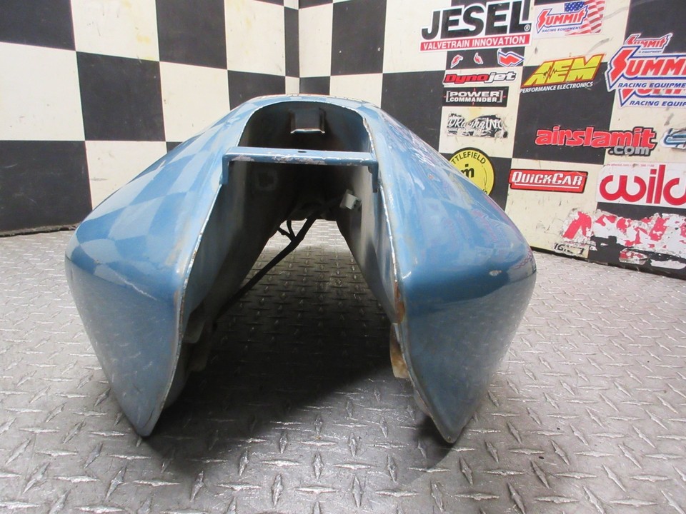84 Kawasaki GPz750 ZX750A2 1984 PETROL GAS FUEL TANK zx750 | eBay