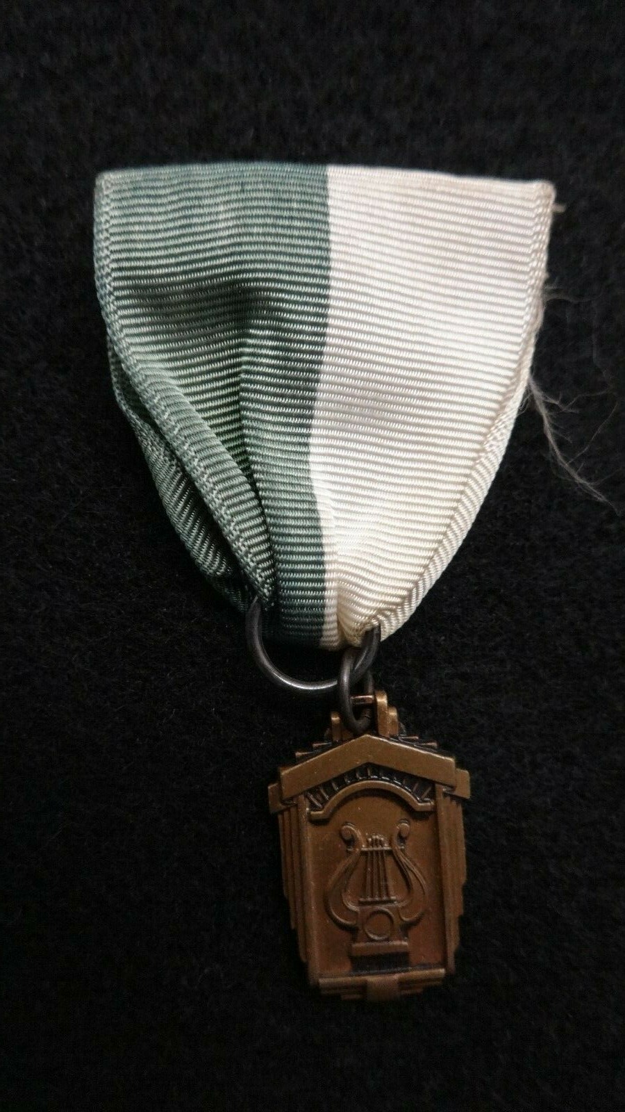 VINTAGE TEXAS UIL REGIONAL MEET RIBBON GOLD MEDAL | eBay