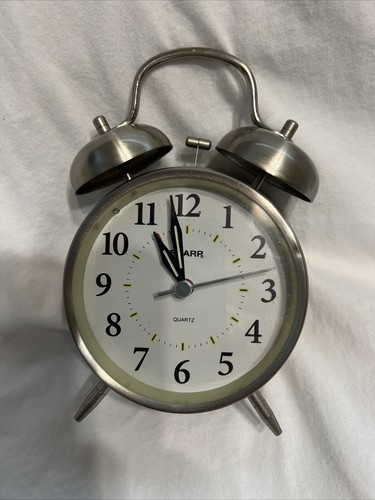 SHARP ANALOG SILVERTONE RETRO-LOOK TWIN BELL ALARM CLOCK (SPC800 ...