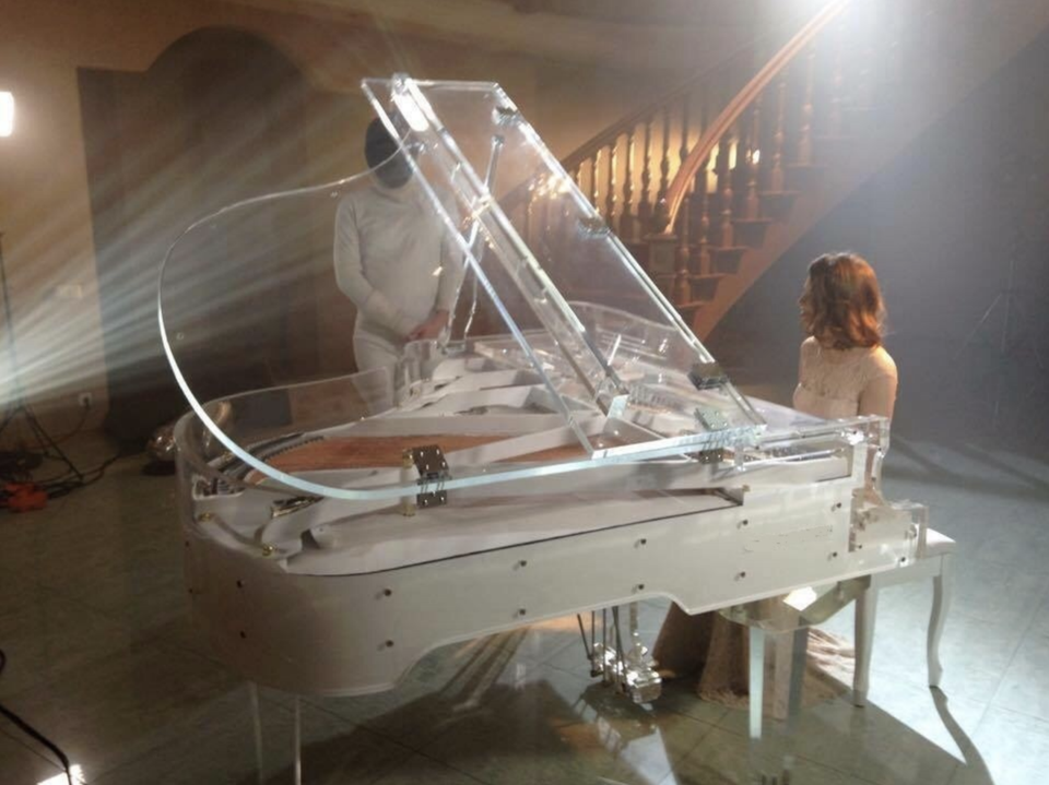 Full Crystal Grand Piano Handcrafted Transparent Crystal Grand Piano ...