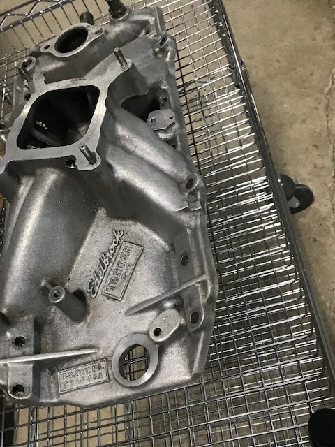 Edelbrock Torker 2 Intake Manifold Big Block Camaro Chevelle Nova 396 ...