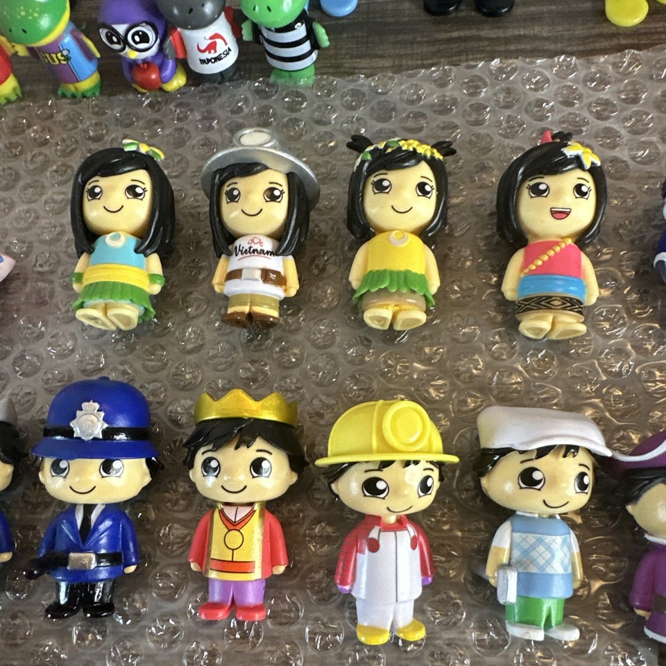 Ryan’s World Huge Lot 65pc Figures Gus Peck Penguin Friends | eBay