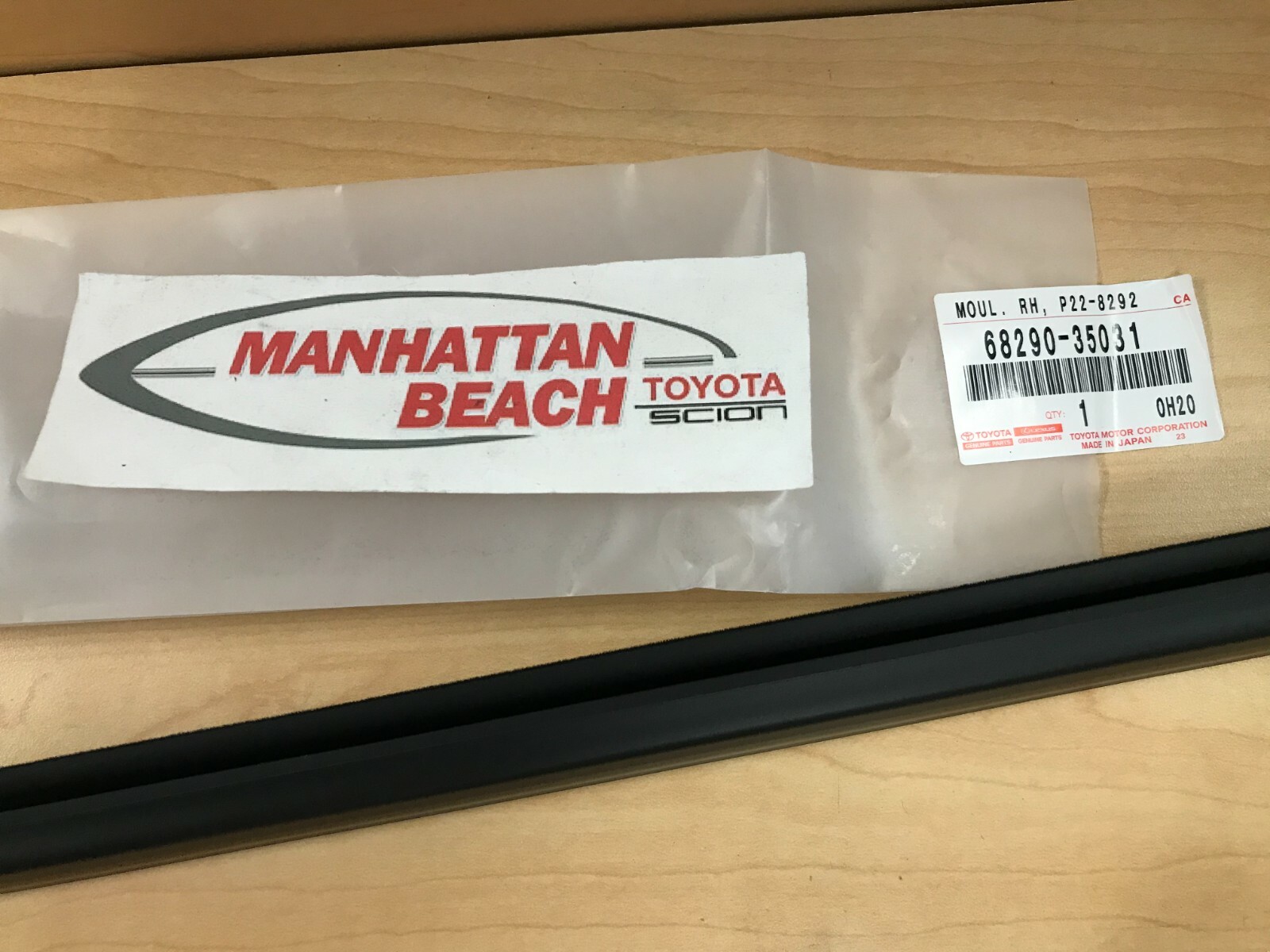 03-09 4RUNNER REAR HATCH Belt Molding Weatherstrip Genuine Toyota 68290 ...