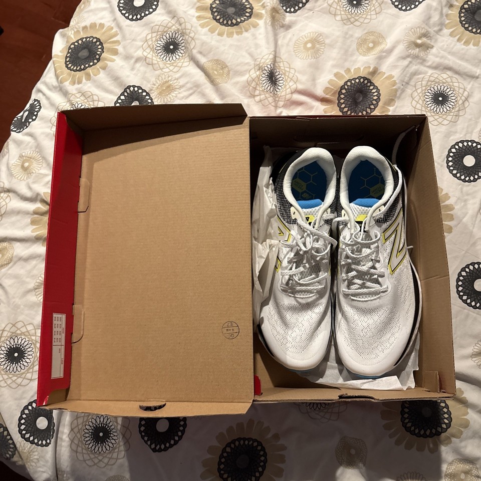 BRAND NEW… New Balance Running Course Shoes Men’s Size 11 (Authentic ...