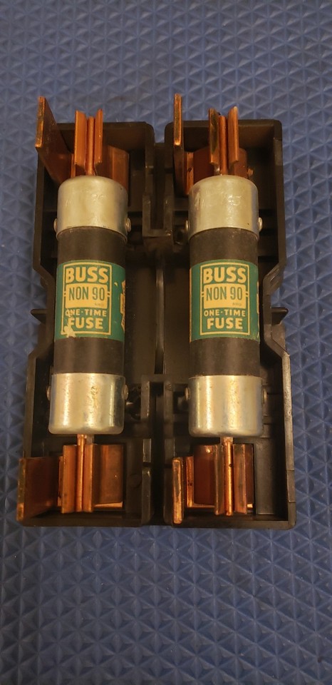 GENERAL SWITCH CORP 100 AMP FUSE PULLOUT FUSE HOLDER CP100 CP-100 Fuses ...
