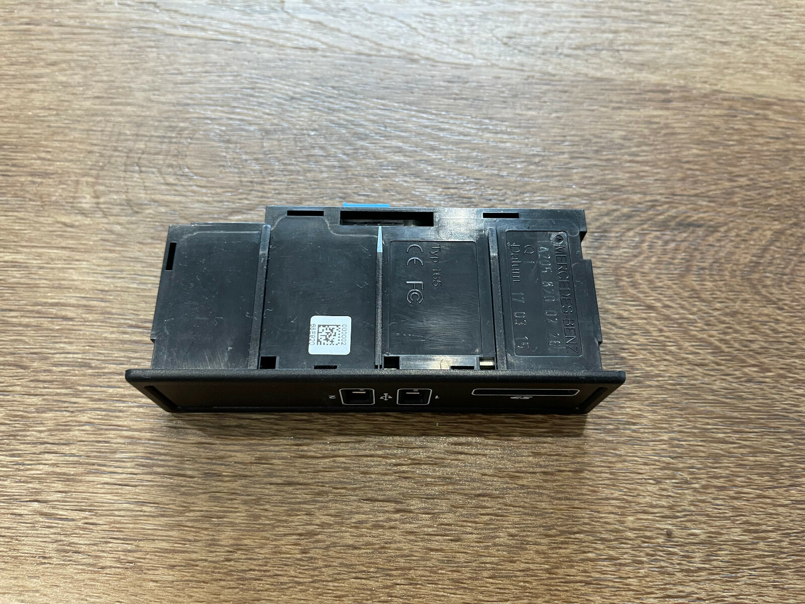 Mercedes Benz C63S AMG W205 GLC63s Console USB Port + SD Card Slot ...