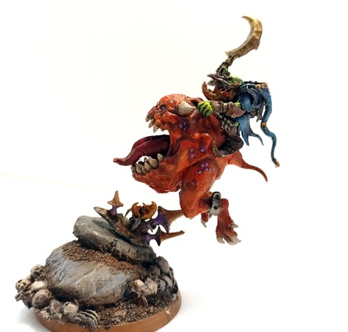 WARHAMMER FORGE WORLD ORCS AND GOBLINS Loonboss on Giant Cave Squig PRO ...