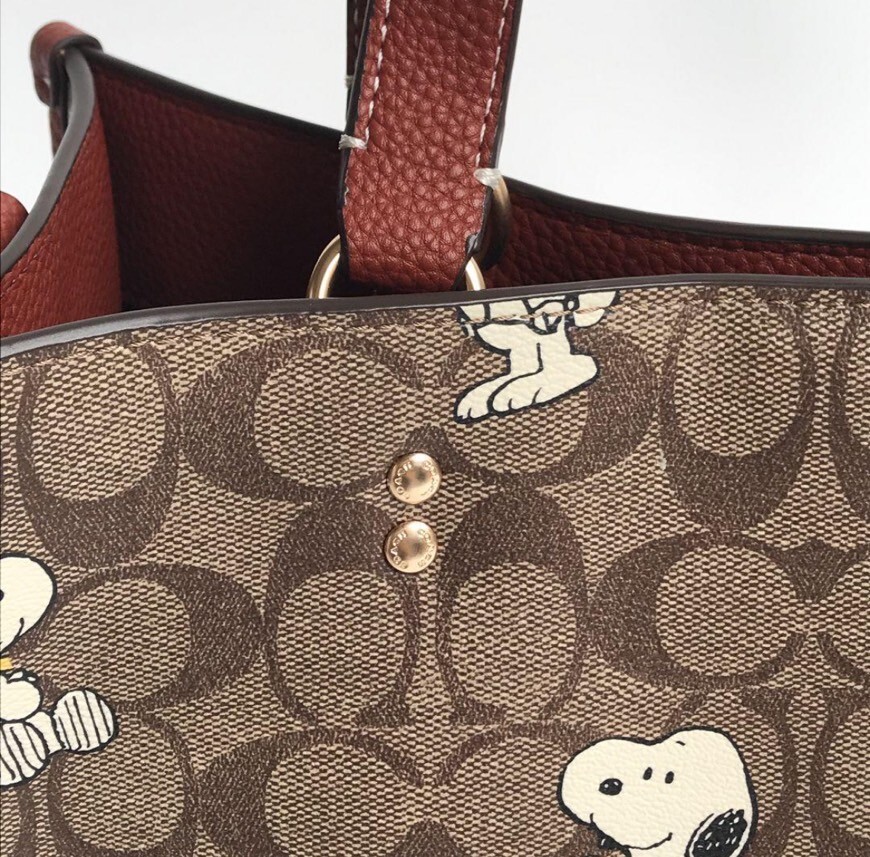 COACH X PEANUTS Snoopy Dempsey Carryall Signature Snoopy Woodstock ...