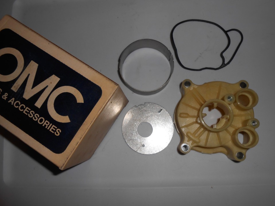 389113 NEW GENUINE JOHNSON EVINRUDE OUTBOARD WATER PUMP HOUSING KIT LOT ...