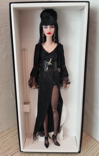 Barbie MISTRESS OF THE DARK MFDS convention Madrid 2024 doll Friday ...
