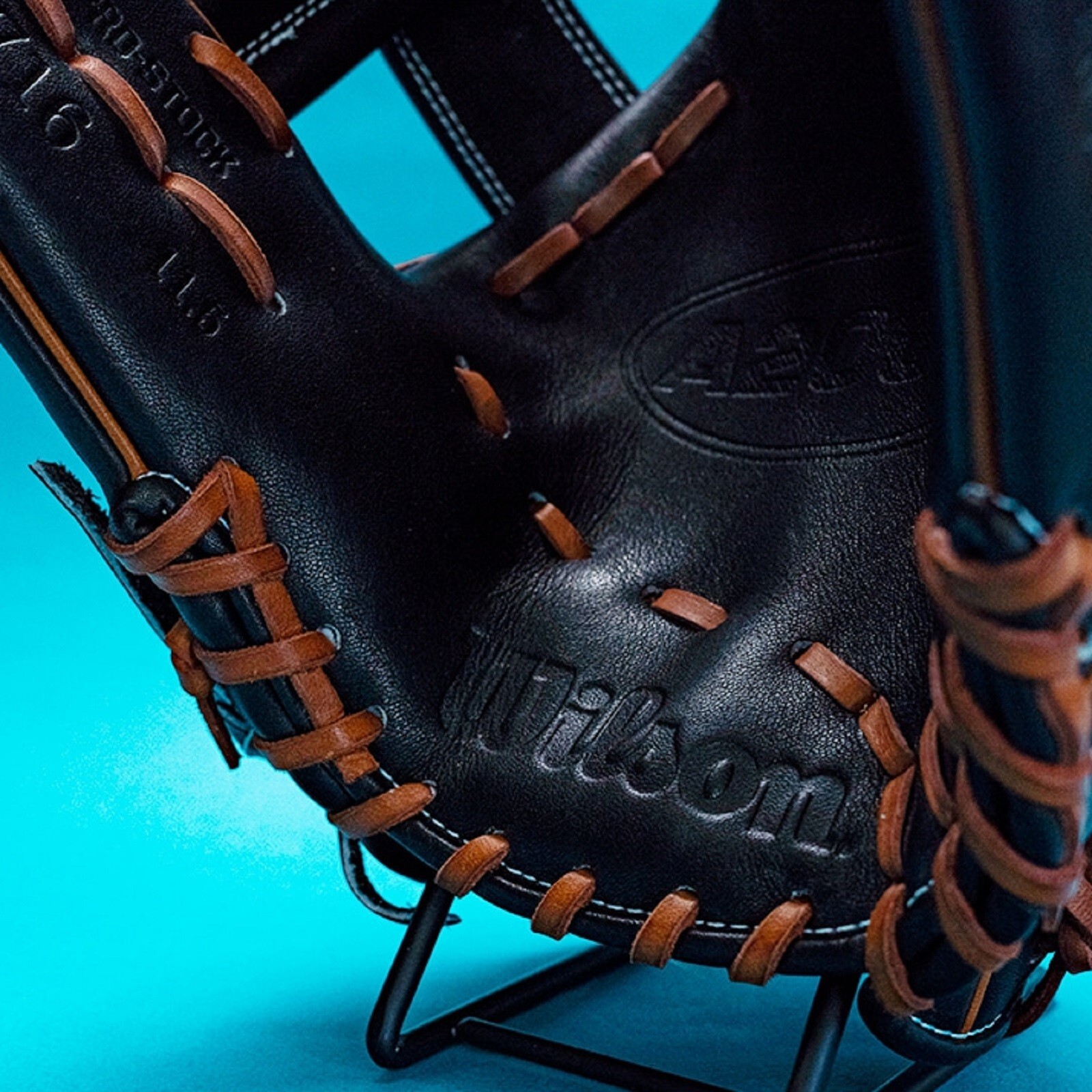 Wilson A2000 1716 Glove WBW100389115 Infield Black Copper RHT NWT 11.5 ...