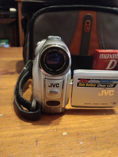 JVC Digital Video Camera 800x Zoom With Case And Extras | eBay