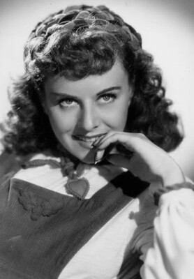 photo 10*15cm 4x6 INCH PAULETTE GODDARD (15) | eBay