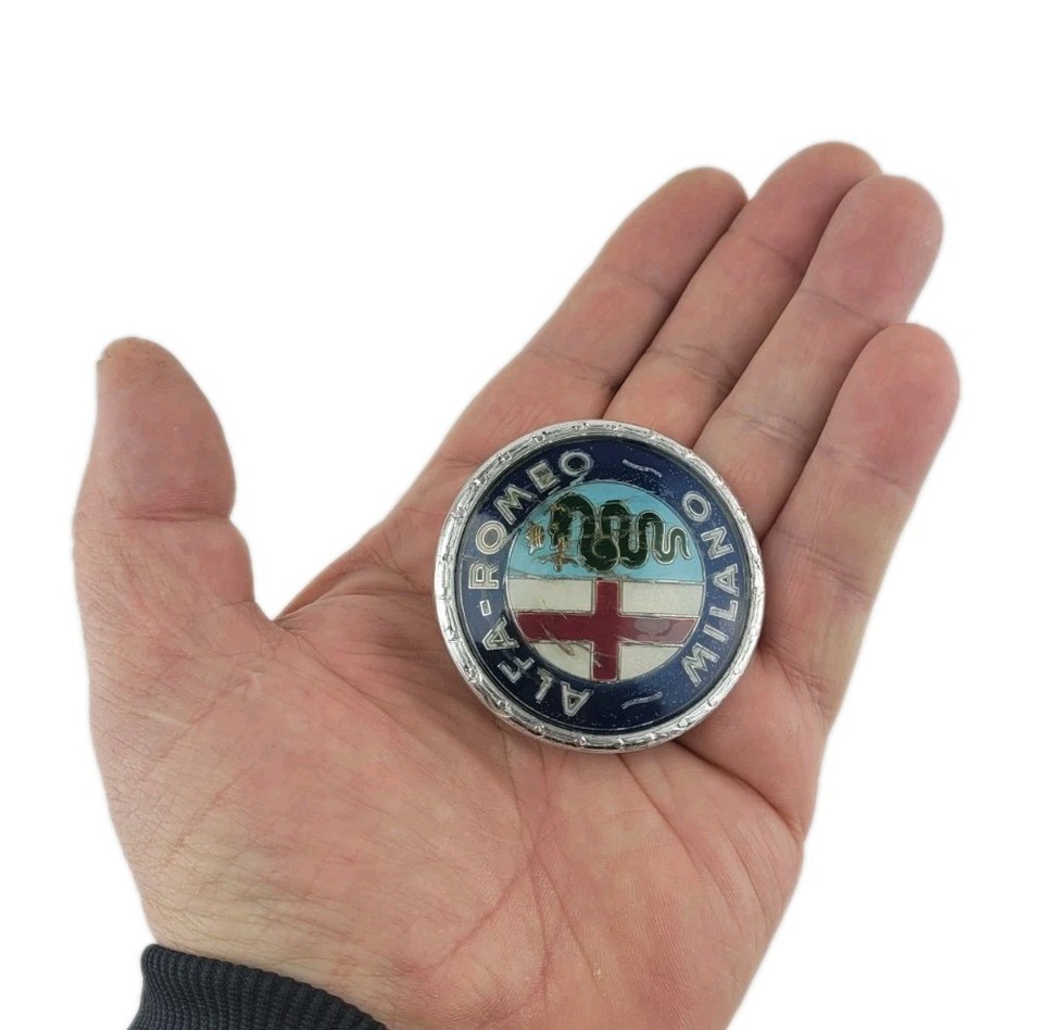 VINTAGE AUTOMOBILE RADIATOR CAR EMBLEM / BADGE ALFA ROMEO MILANO | eBay
