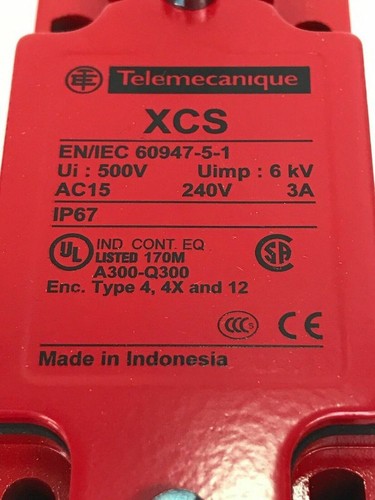 Telemecanique Schneider XCS-A702 Sicherheitsschalter Positionsschalter ...