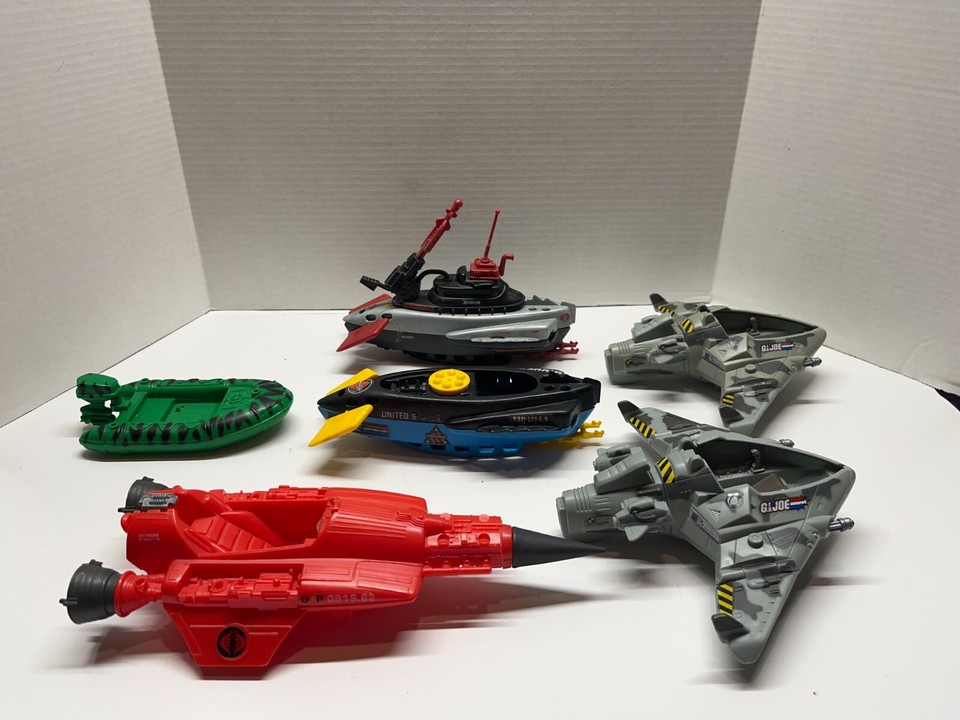 Gi Joe lot; Cobra ARAH & Barracuda subs, Stiletto, 2 Mini Plane GI 487 ...