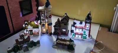 Ceramic Christmas Village Bundle (Six Items) With Free Battery Lights ...