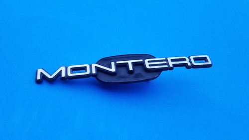 1998 1999 2000 MITSUBISHI MONTERO SIDE EMBLEM LOGO BADGE SIGN 98 99 00 ...