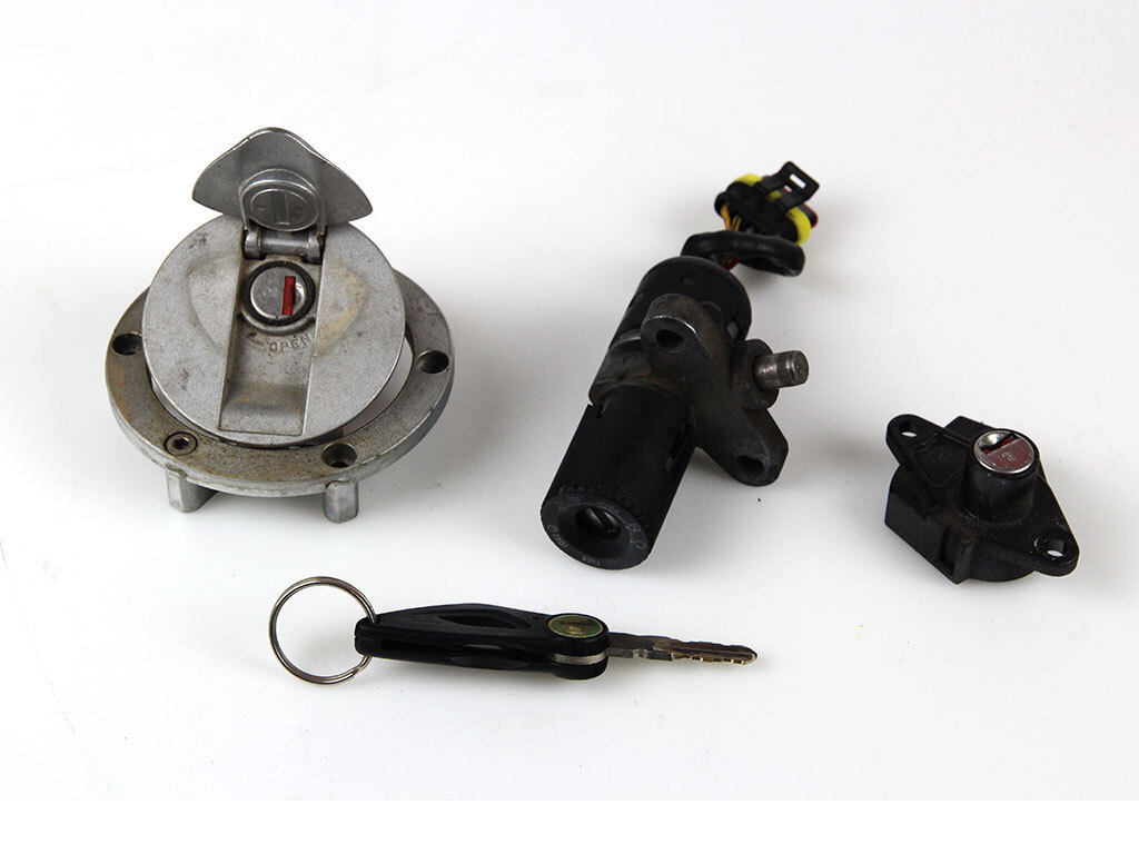 BENELLI Tre K 1130 Set Key locks 2006 2012 ID76640 | eBay