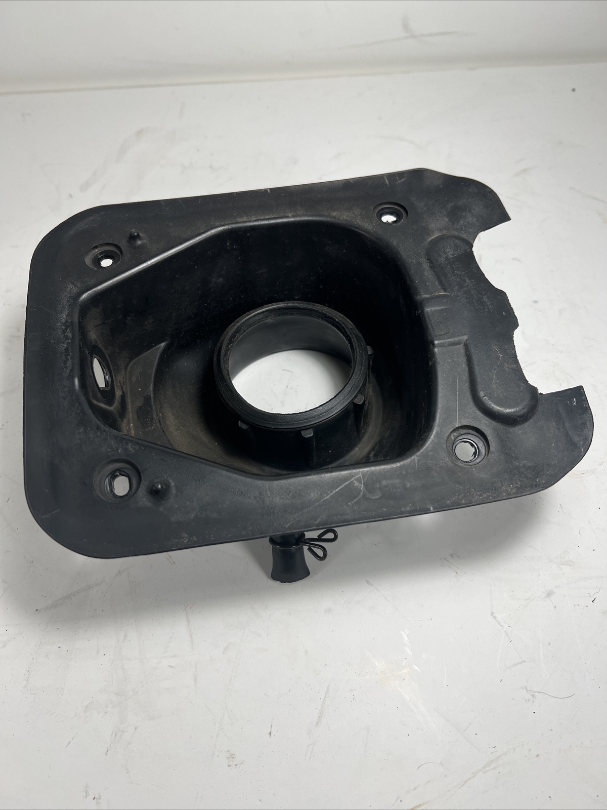 1995-2000 Lexus Ls400 Fuel Door Gas Tank Filler Neck Rubber Seal OEM ...