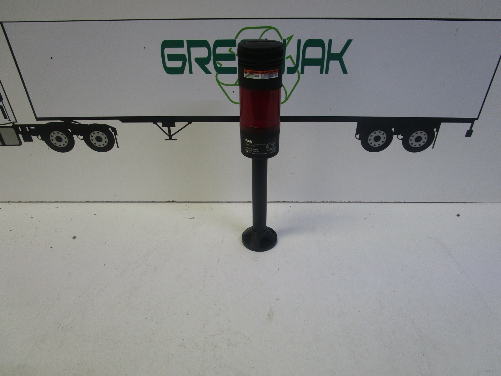 EATON E26BL SER A2 STACKLIGHT BASE W/E26 SER A2 RED LIGHT - USED - FREE ...