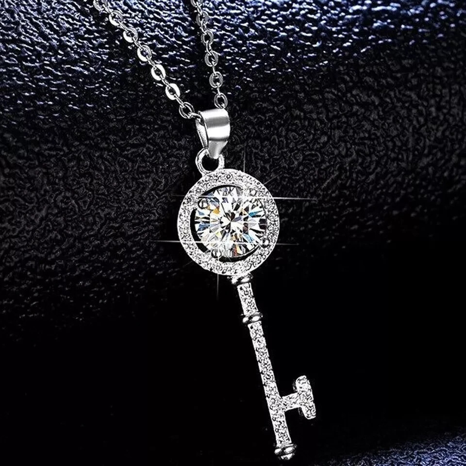 1.50ct Excellent Cut Round Moissanite Key Shape Pendant Necklace ...