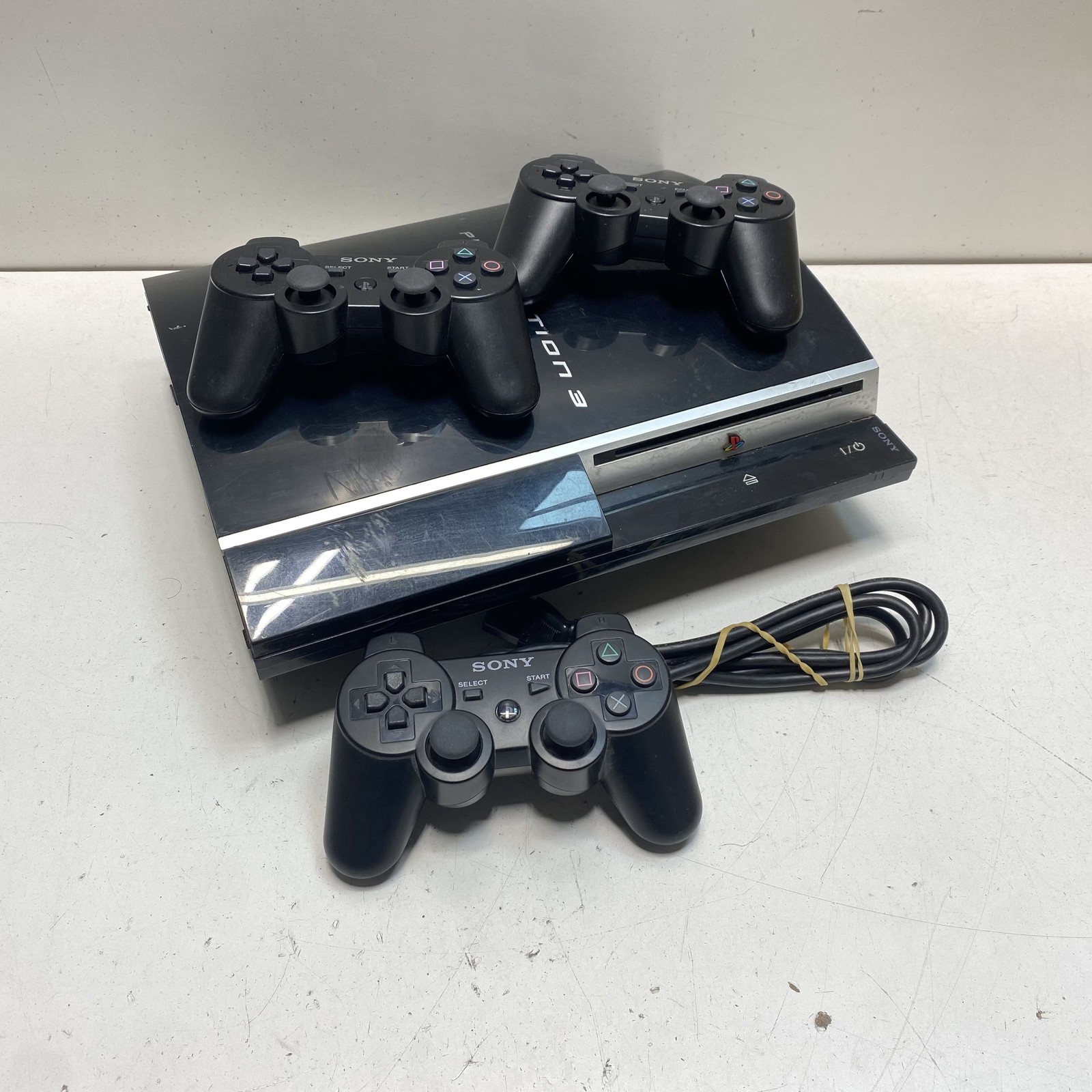 Sony Playstation 3 PS3 CECHG01 Console and Lot of 3 Controllers FOR ...