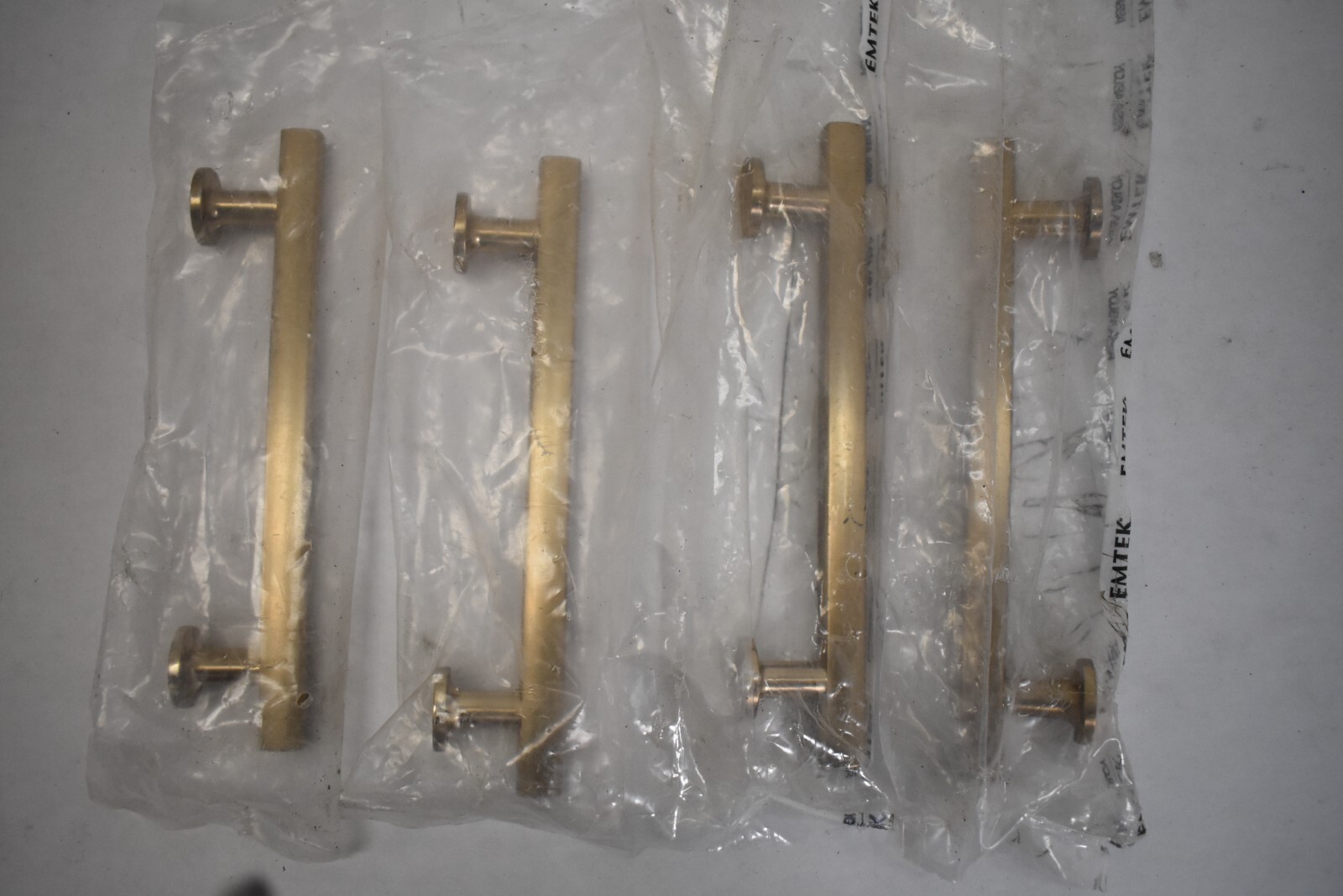 Assa Abloy Bar Cabinet Pull with Hardware 5" Center to Center 86676US4 ...