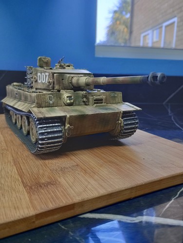 1/35 German Tiger 1 Late W/Zimmerit '007' Model Tank Kit Built And ...