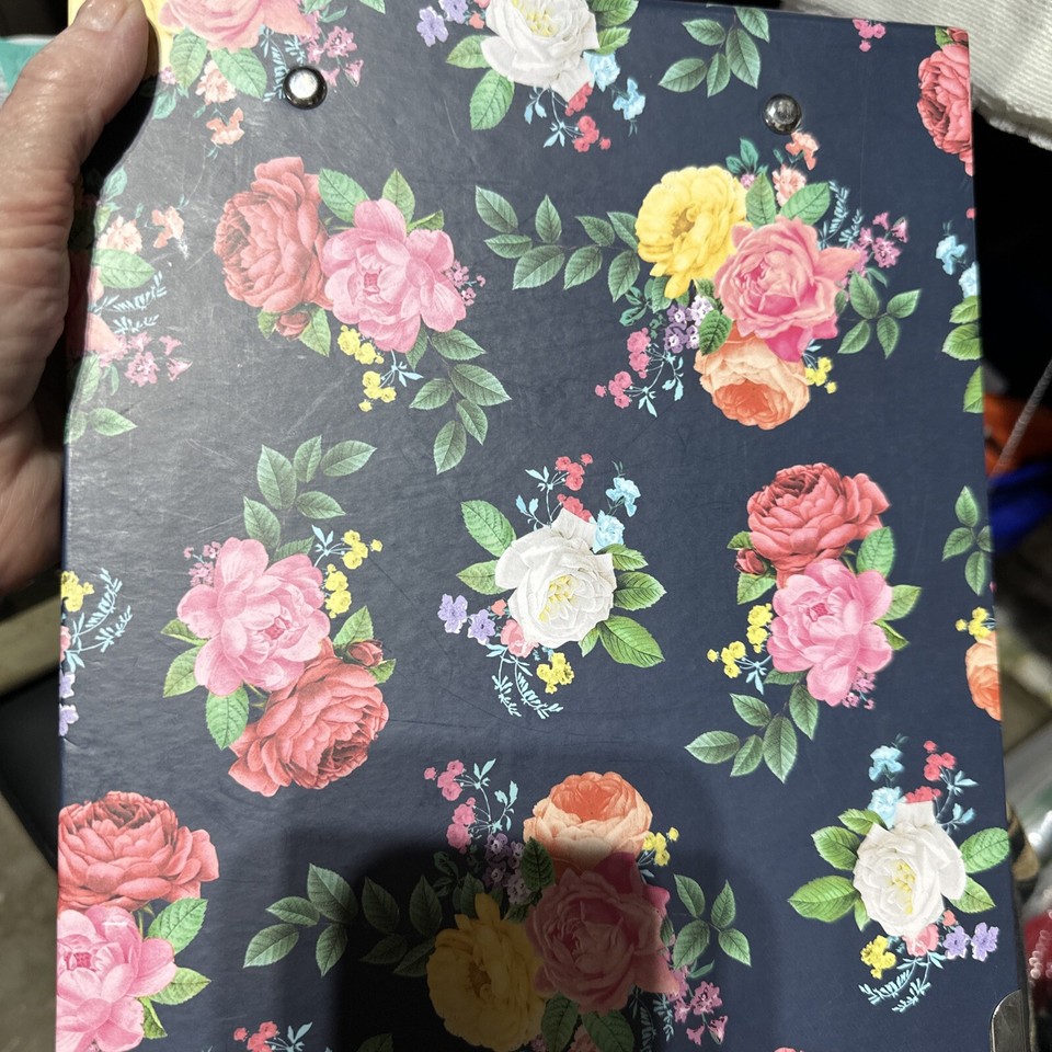 The Paper Studio Scrapbook Album Photo 8.5 X11 Cottage Roses Granny ...