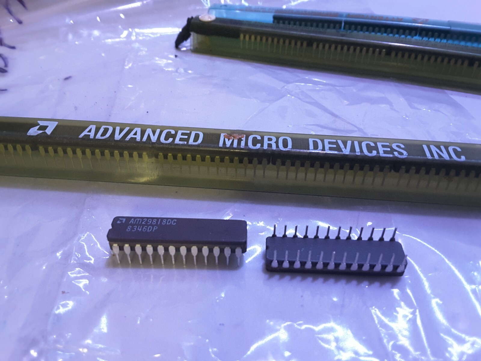 (2) Am29818dc Amd PIPELINE REGISTER 24 Pin Ceramic IC DIP RARE NEW SALE ...