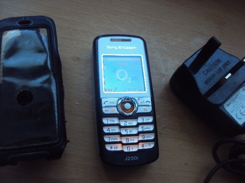 PENSIONER ELDERLY EASY CHEAP KIDS SENIOR SONY ERICSSON J230I O2,TESCO ...