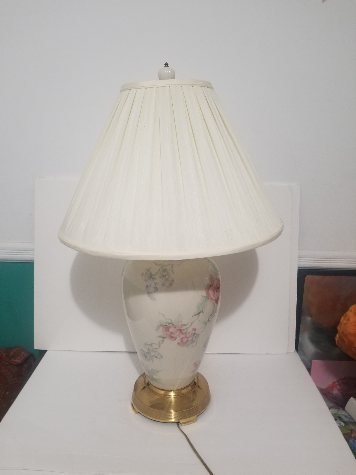 Vintage Beautiful 30" Lenox Table Lamp Finial Floral Pattern Works ...